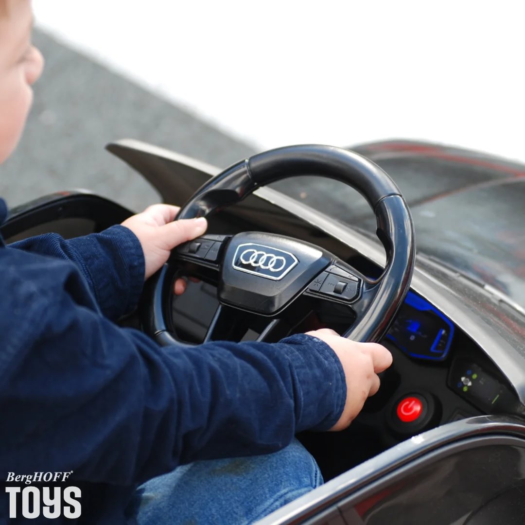 Audi RS6 Electric Kids Car 12V - Black - Berghoff toys